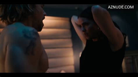 Shelley Hennig In Obliterated Eporner