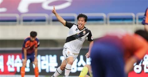 경남 김효기 포항전서 호날두 빙의 환상 오버헤드킥
