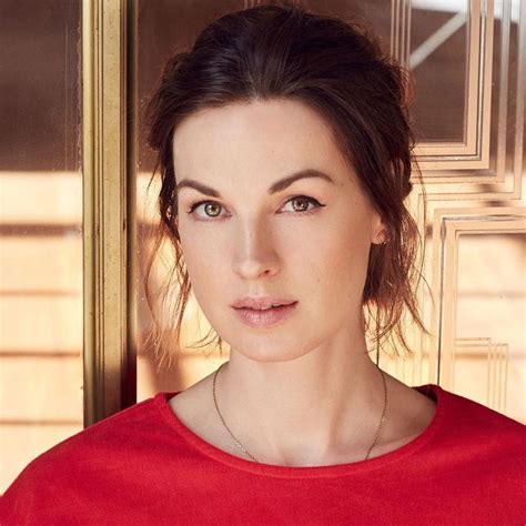 Pin En Jessica Raine