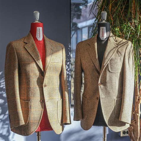 에르제 Mallalieus Tweed Jacket 세계 3대 트위드 말라리우스 원단으로 선보이는