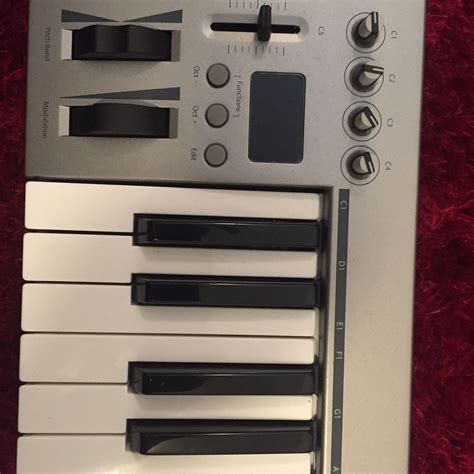 Acorn Instruments Masterkey 61 USB MIDI Controller Reverb