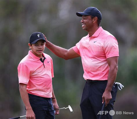 타이거 우즈와 찰리 Pnc 챔피언십 첫날 공동 2위…선두는 팀 토머스
