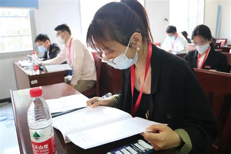 中南大学第七次学生代表大会暨研究生代表大会第四代表团分团会议胜利召开 材料科学与工程学院学生工作网