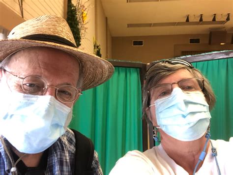 Cupe 389 Celebrates May Day With Hot Lunches For Seniors