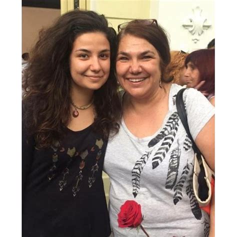 Дъщерята на Марта Вачкова стана художник