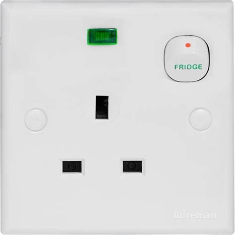 Wireman Normal White 13a Switched Socket Outlet With Neon Elecshop Lk