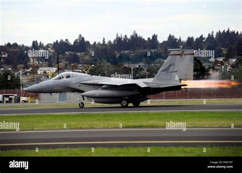 An Oregon Air National Guard F 15c Eagle Takes Off From The Portland