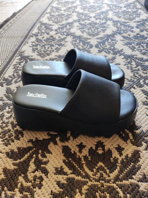 Шльопанці жіночі — ціна 350 грн у каталозі Шльопанці Купити жіночі речі за доступною ціною на