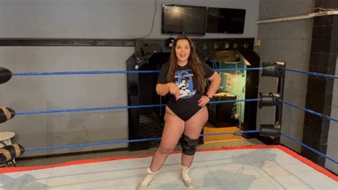 Nadia Sapphire Vs Dominita In A Tug Of War Match Nadia Sapphire