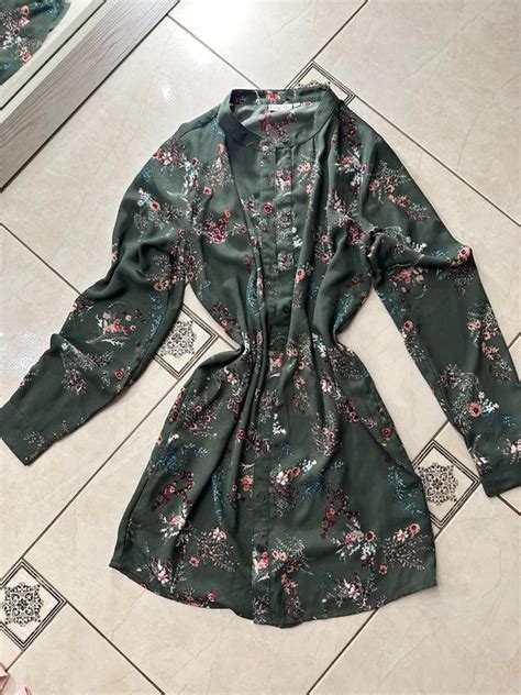 Сукня в квітковий принт — ціна 300 грн у каталозі Короткі сукні Купити жіночі речі за доступною