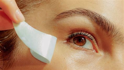 5 Trucos De Belleza Infalibles Para Deshacerte De Las Bolsas En Los Ojos Mui Belleza