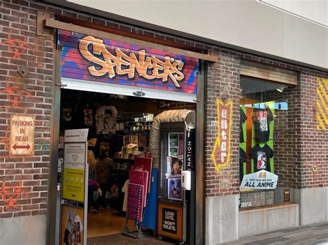 20 Mall Stores From The 80s And 90s You Totally Forgot About