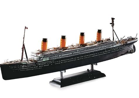 Academy Titanic Led Mcp Model Kit At Mighty Ape Nz