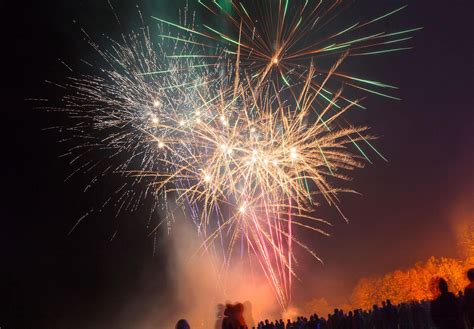 Servicios Fuegos Artificiales Para Eventos En General Lagos Pgl Pirotecnia General Lagos Srl