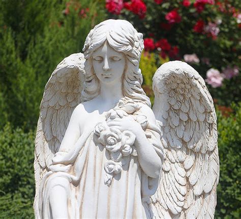 Купити Садова фігура Ангел з трояндою 76х31х28 см ціна 3785 грн Prom Ua Id 1740085083