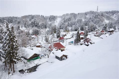 雪の村 GANREF