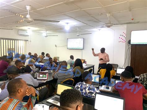 📊 beginners data analytics class in skillahead academy