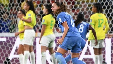 নারী বিশ্বকাপ ফ্রান্সের কাছে হারল ব্রাজিল