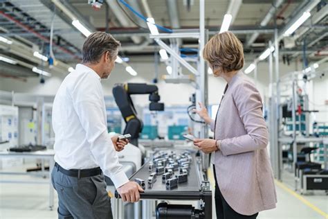 How Is Iot Revolutionizing Manufacturing Zariot Iot