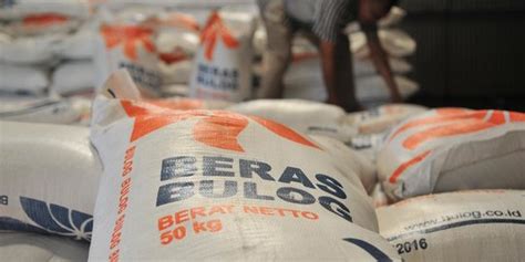 Harga Beras Mahal Pertumbuhan Ekonomi Diprediksi Melambat Di Awal Merdeka Com