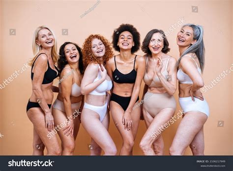 Naked groups of people Snímků stock fotografií a vektorů Shutterstock