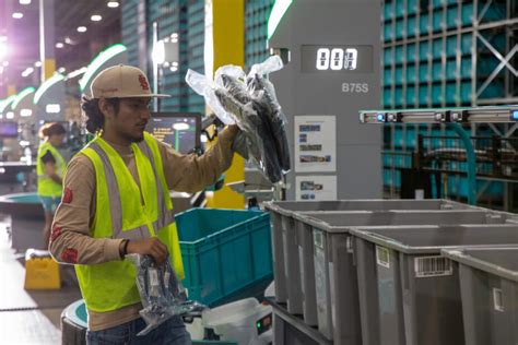 intro to as rs automated storage and retrieval systems exotec
