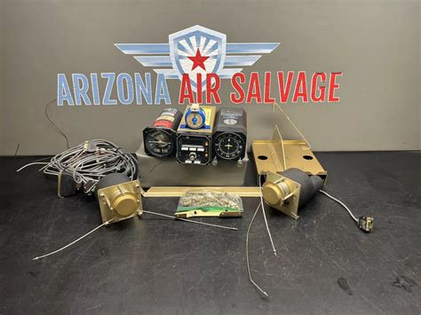 S Tec 50 Auto Pilot 0131 1 0 2 Servo Syst W Brackets Harness And Switches M35 14v Air Salvage