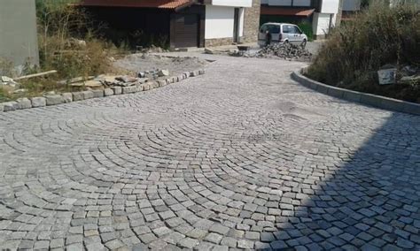 Редене на Гранитни павета Строителни услуги София редене на гранитни павета уни паве