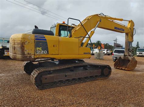 Used Komatsu Pc220 8 Excavator