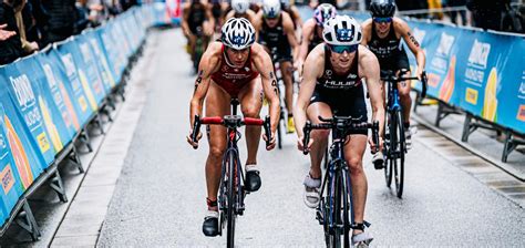 Du Rose Et Des Paillettes Une Campagne De La F D Ration De Cyclisme Jug E Sexiste Madame