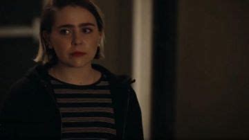 Annie Marks Played By Mae Whitman Outfits On Good Girls