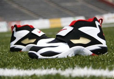 Deion Sanders☆ Nike Air Diamond Turf Bo Jackson Sneakers Nike Retro