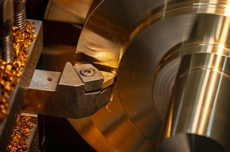 Causes Of Lathe Tooling Wear And How To Minimize Each