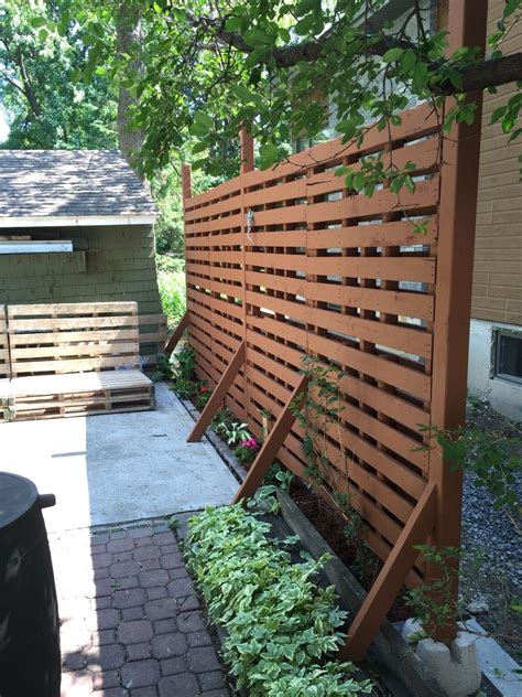 Diy Privacy Screen With Pallets At Harrison Fulton Blog