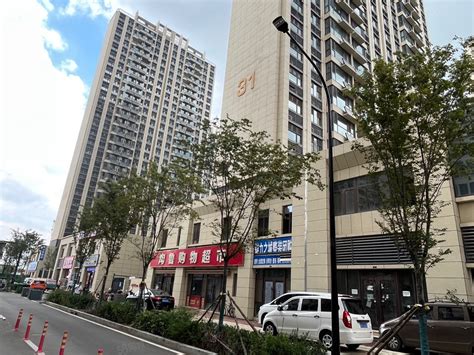 【15图】带租金16万！间！纯一层！户型方正，大门旁！70年产权！济南历城建筑大学雪山万科城凤鸣路商铺商铺租售生意转让出售 济南58同城
