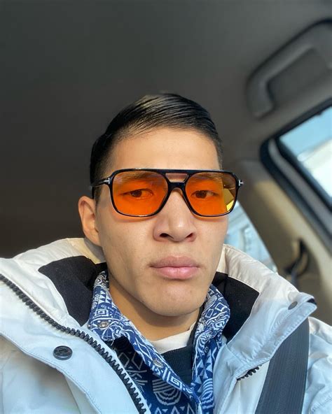 Яасан царай алдчихсан юм гэнэ ээ Харин тийм ээ л гэлээ Ямар угаасаа ийм гэлтэй нь биш