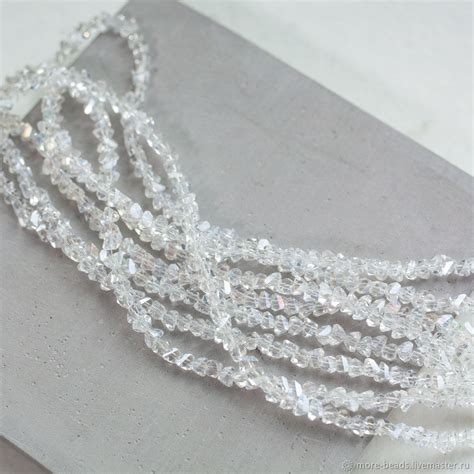 Стеклянные треугольнички 4 мм прозрачные с аб купить в интернет магазине Ярмарка Мастеров по