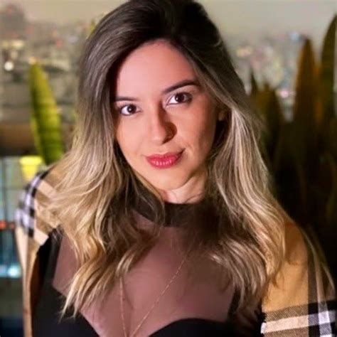 Caroline Lopes Caroline Llopess Threads Say More