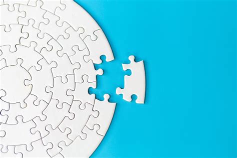 누락 된 조각 직소 퍼즐 퍼즐 조각누락 퍼즐 조각과 비즈니스 개념을 누락 최종 작업을 완료합니다 조각그림 맞추기에 대한 스톡