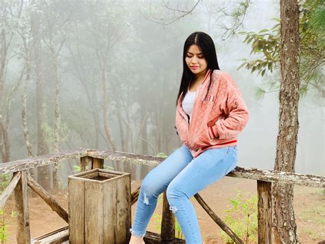 ချစ်သူလေး ဘေဘီမောင်နဲ့ တန်ဖိုးဖြတ်လို့မရတဲ့ ဘဝအတွက်အမှတ်တရတွေများစွာရှိနေတဲ့ သီချင်းလေးကို တင