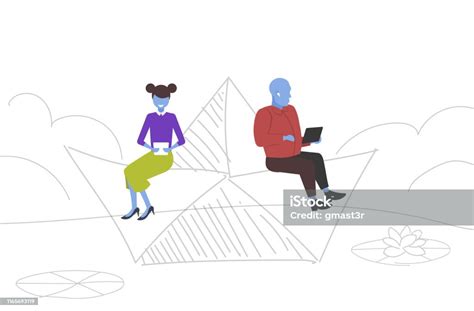 여행 컴퓨터 중독 개념 전체 길이 스케치 낙서 수평에 재미를 사용하는 종이 보트 남자 여자에 떠있는 커플 2명에 대한 스톡 벡터 아트 및 기타 이미지 Istock
