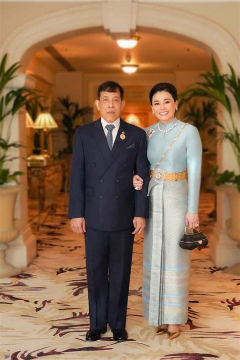 ในพระราชสำนัก ในหลวง พระราชินีทรงร่วมงานเลี้ยงรับรองพระประมุข ผู้แทนประเทศ ตามคำทูลเชิญของ
