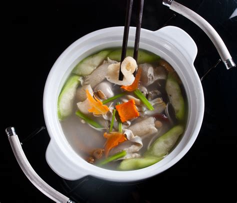 浓汤野菌煮蚌仔高清图片下载 红动中国