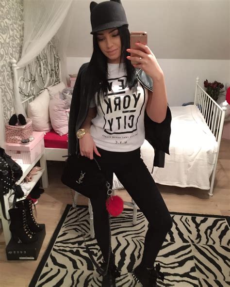 Sylvia A Successful Model From The Usa