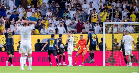 이럴 수가 호날두 대굴욕 국왕컵 제 발로 뻥 충격의 Pk 홈런 조롱까지 당했다