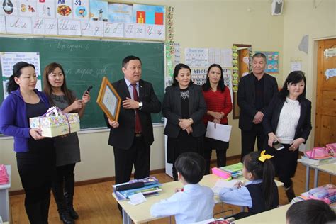 МАЛЧДАД ТУСЛАХ АЯНД НЭГДСЭН 6 НАСТАНГУУДАД АЙМГИЙН ИТХ ЫН ДАРГА ТАЛАРХАЛ ИЛЭРХИЙЛЭВ