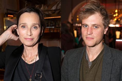 Johnny Flynn Y Kristin Scott Thomas Actuarán En La Recaudación De