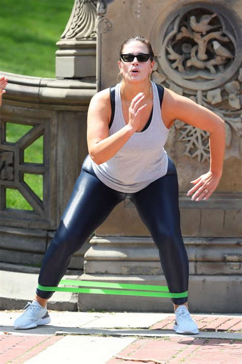 Ashley Graham Shares Glute And Abs Workout Routine On Her New Youtube Fitness Series Thank Bod