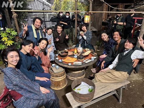神木隆之介 on Twitter RT asadora nhk らんまん観察日記 宴会シーン後の長屋のみなさんのオフショットをお