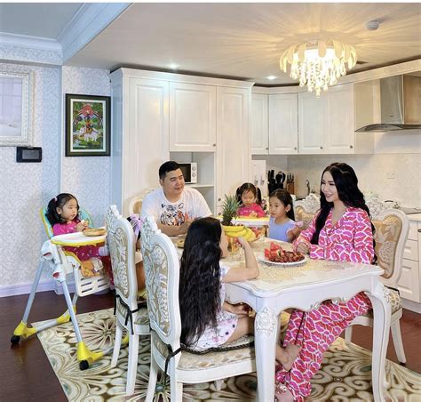 Дуучин Анугийн охидоо өсгөдөг АЛТАН ДҮРЭМ ТАС МН